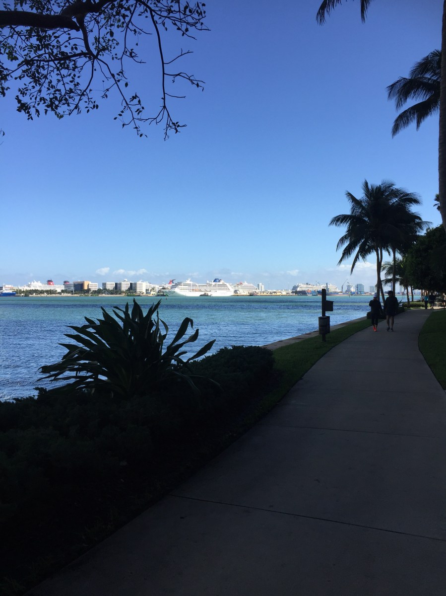 Brickell and Brickell Key – MiamiGirlWalking